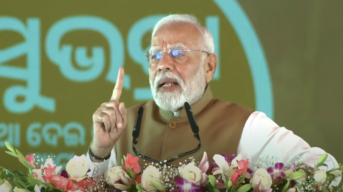 PM Modi takes on Congress over criticism of Ganesh Puja at CJI's ...