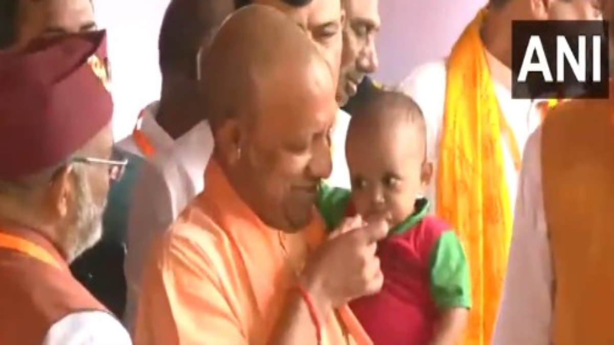 UP CM Yogi Adityanath meets Bahraich wolf attack victims' families ...