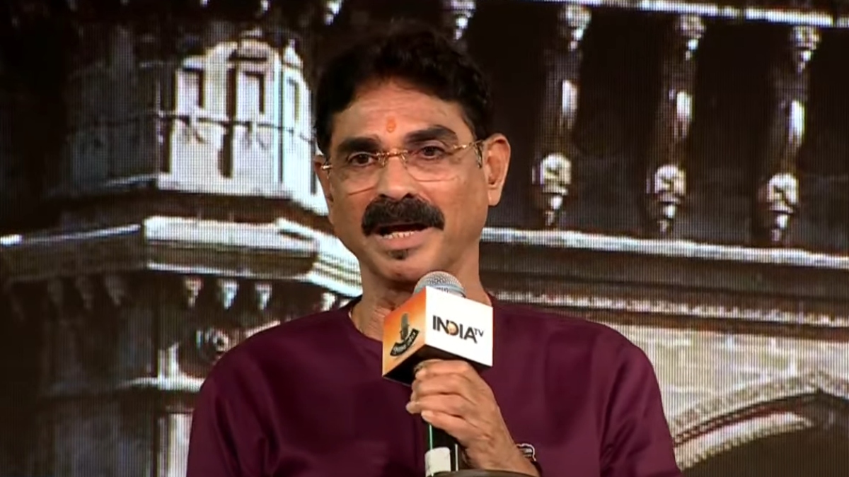 Chunav Manch: Bala Nandgaonkar, senior MNS leader, claims Uddhav ...