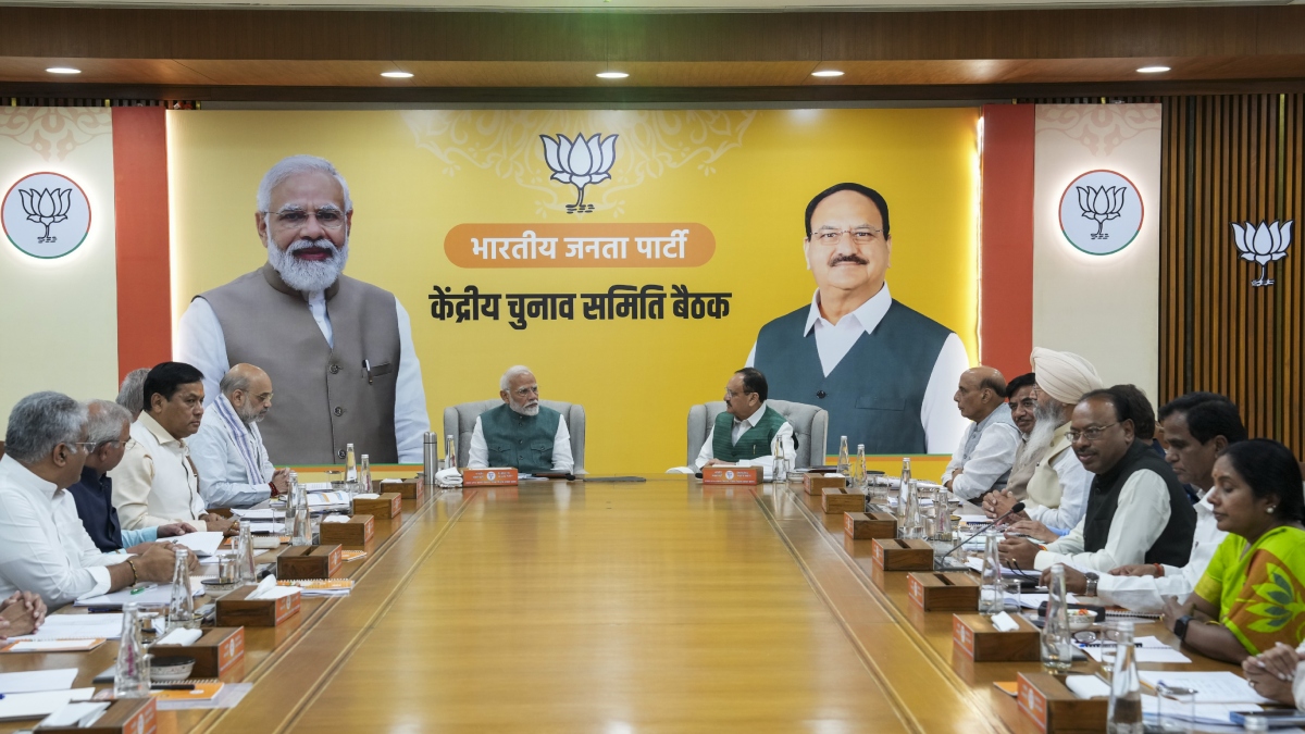 Pm Modi Joins Bjp Leaders At Cec Meet To Finalise Candidates For