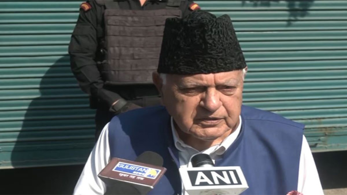 Farooq Abdullah condemns Ganderbal terror attack, says 'Kashmir Pakistan nahi banega' | Jammu ...