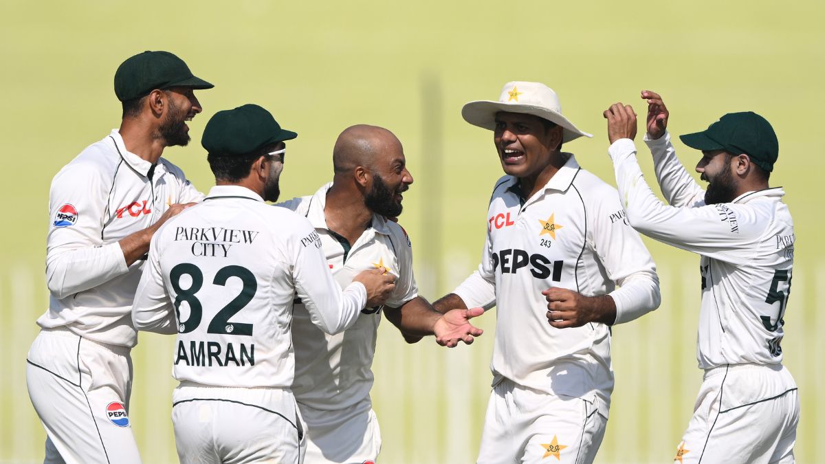 Sajid and Noman humble England to end Pakistan's wait for first Test ...