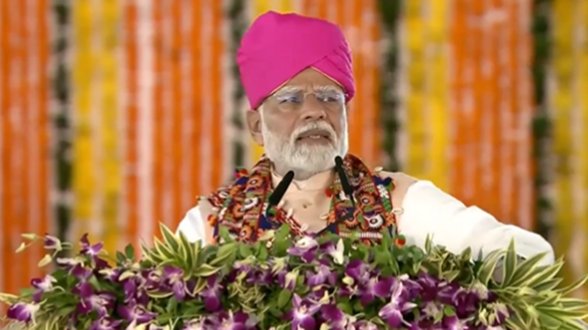 PM Modi alleges Congress being run by 'urban Naxals,' urges people to ...