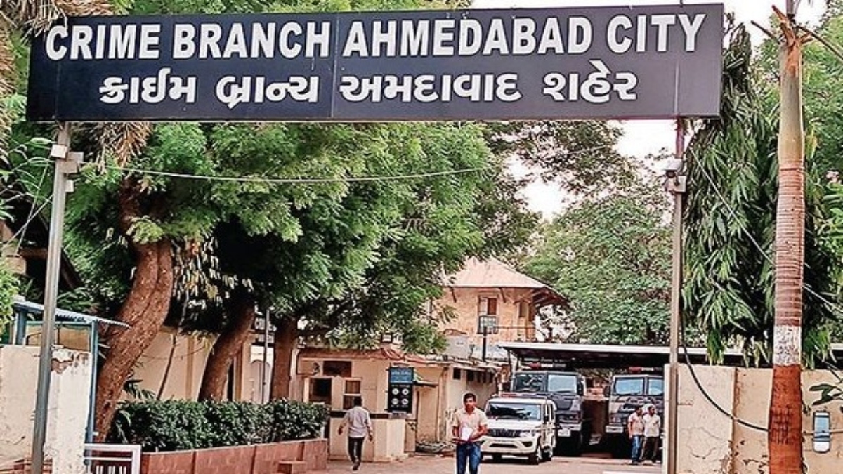 Gujarat Crime Branch detains over 50 Bangladeshi nationals living ...