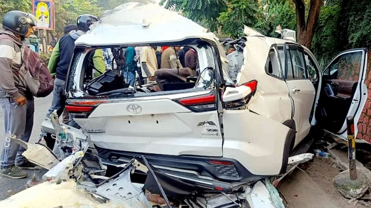 Dehradun car accident: Horrifying video shows students dancing ...