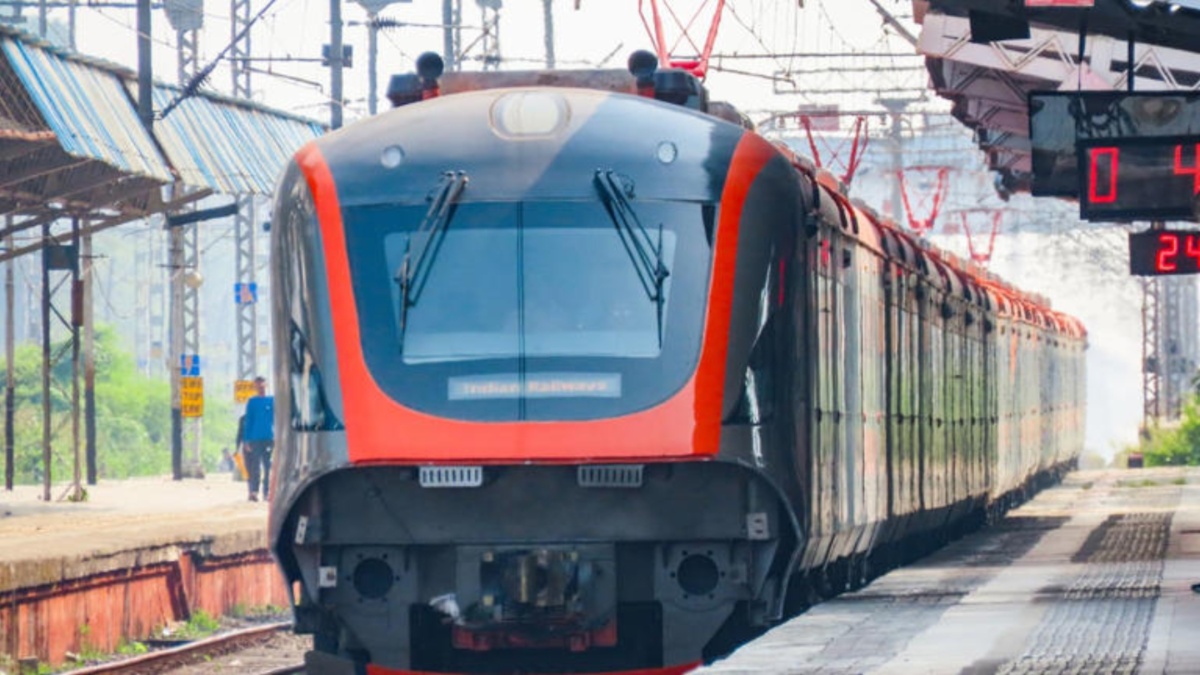 Vande Metro completes first trial run from Ahmedabad to Mumbai at 130 ...