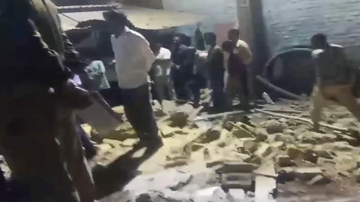 Woman killed in suspected cylinder blast in Uttar Pradesh's Sitapur ...