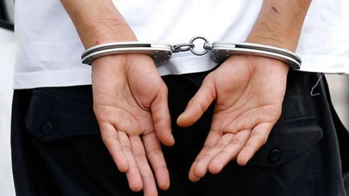 Delhi Police busts multi-state cricket betting racket, arrests ...