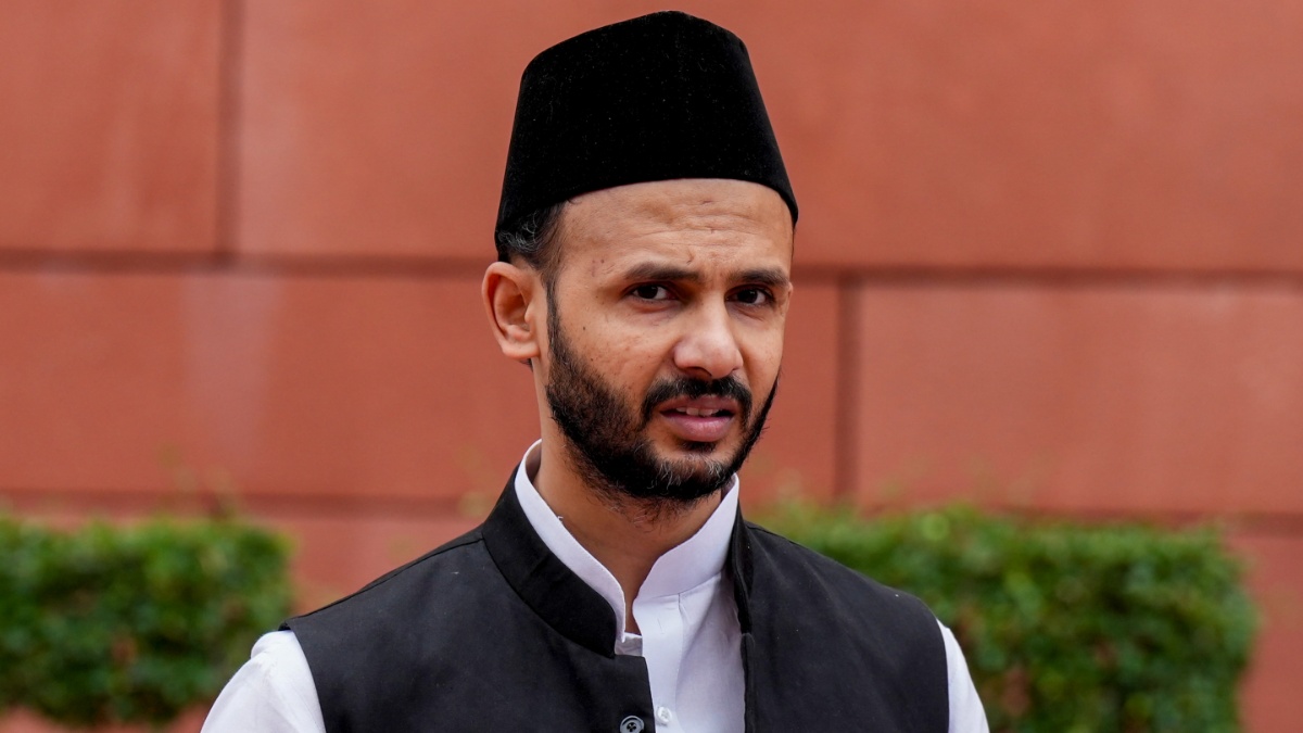 SP MP Zia-ur Rehman Barq fined Rs 1.91 crore for power theft | Uttar-pradesh News – India TV