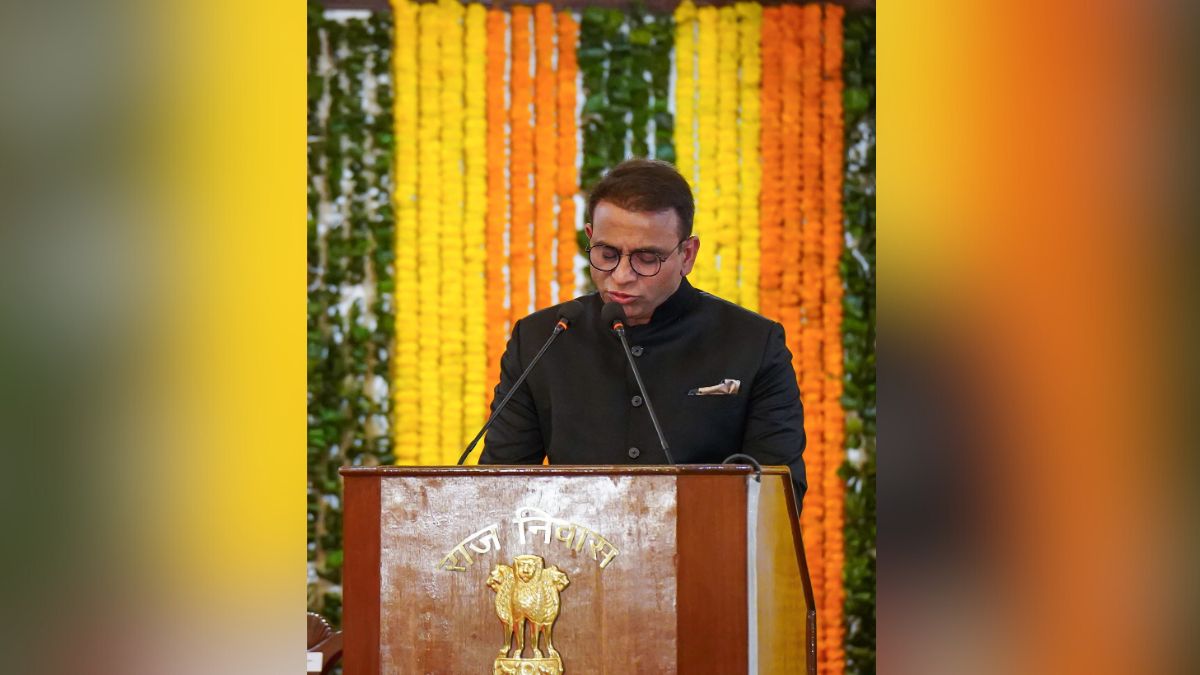 Raghuvinder Shokeen, AAP MLA, takes oath as Delhi minister, replaces Kailash Gahlot in Cabinet ...