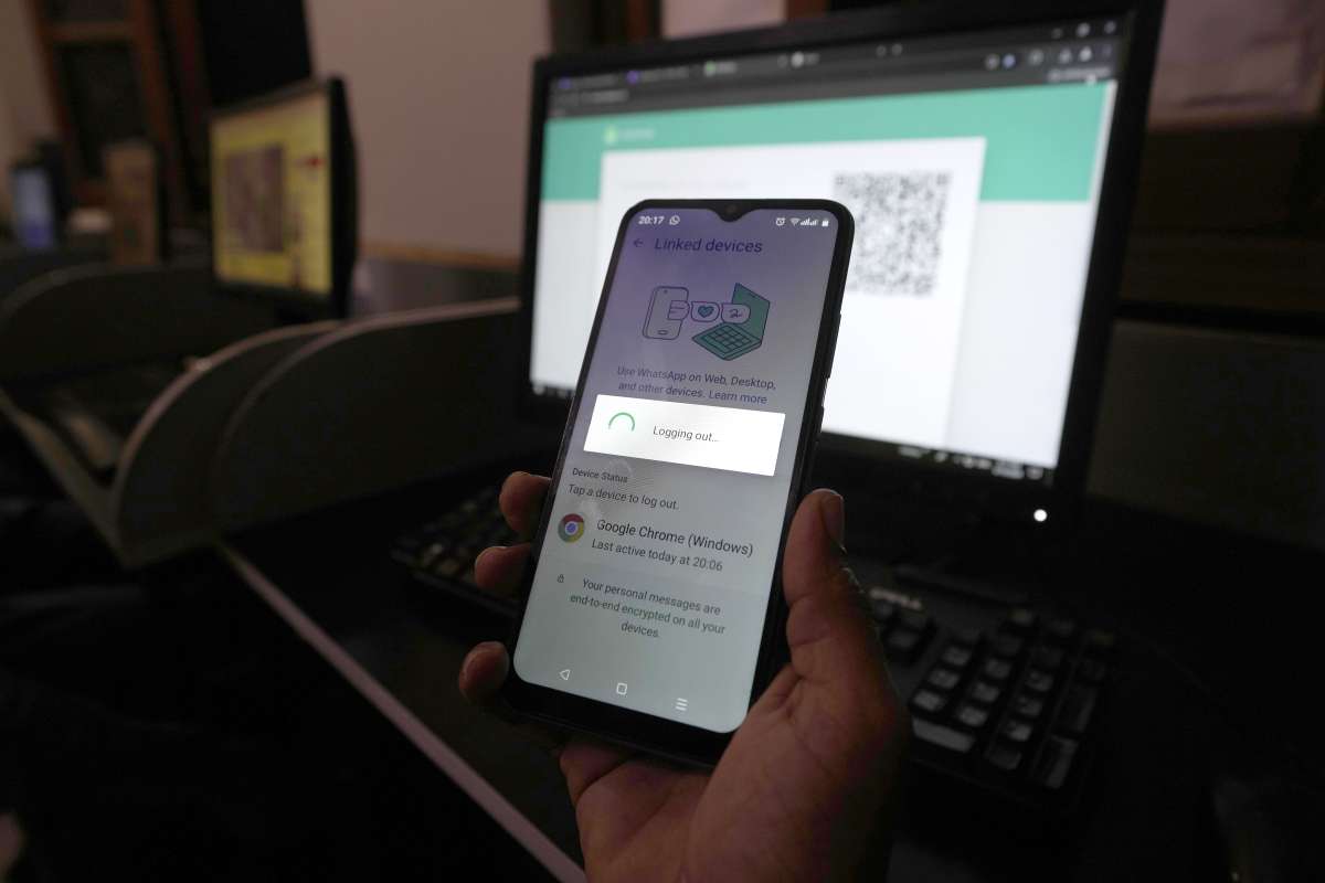 SIM-binding rule polarises tech industry: Telcos back govt order ...