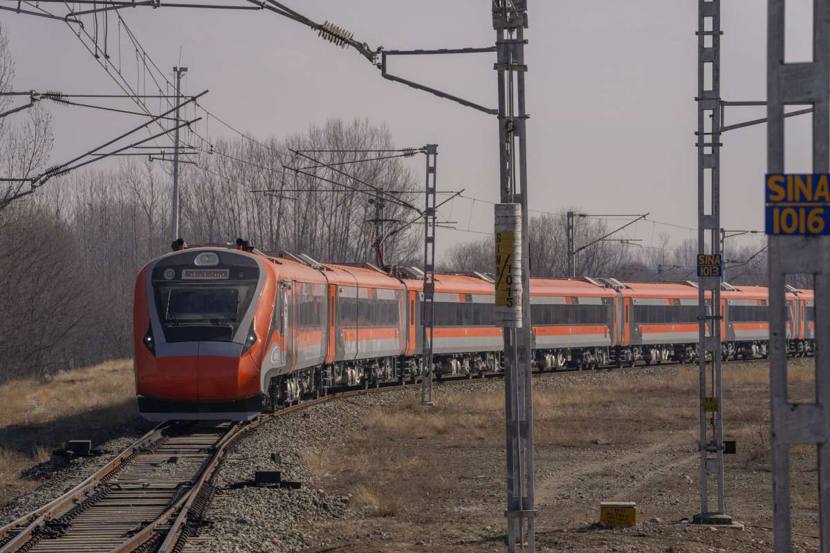 200 new Vande Bharat Express in next 3 years: How Railways plans to enhance rail connectivity ...