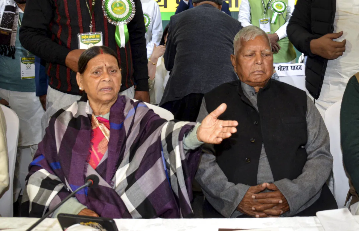 Tejashwi Yadav's life in danger, four attempts made to kill him, alleges Rabri Devi | Bihar News ...