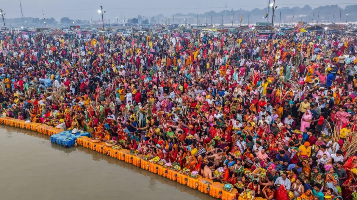 Mahakumbh 2025: Visiting Kumbh Mela? Bring these 5 auspicious things to ...