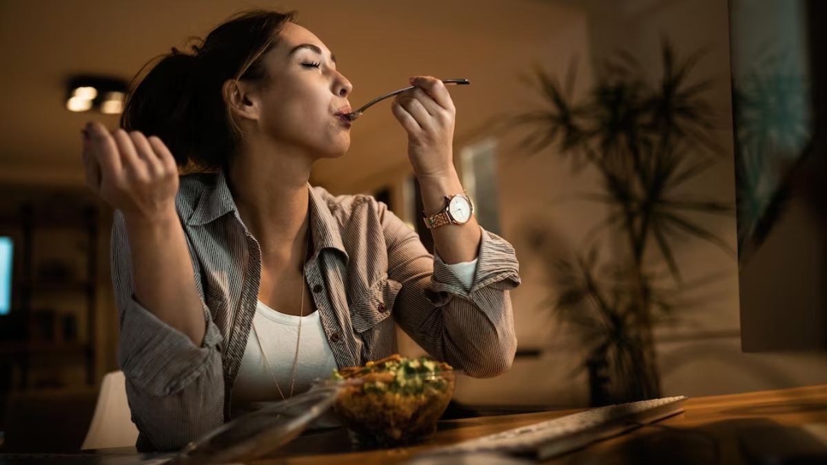 Do you also eat at the wrong time? Know what is the right time to eat ...