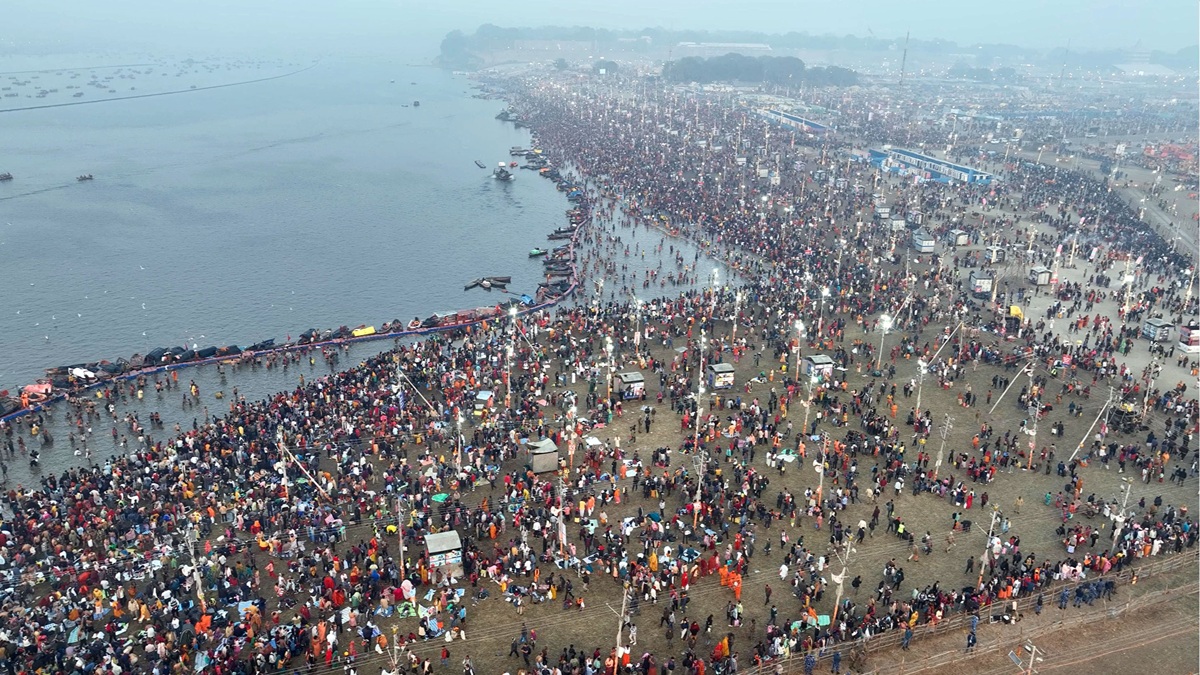 Mahakumbh: Over three crore devotees take Holy dip in two days ...