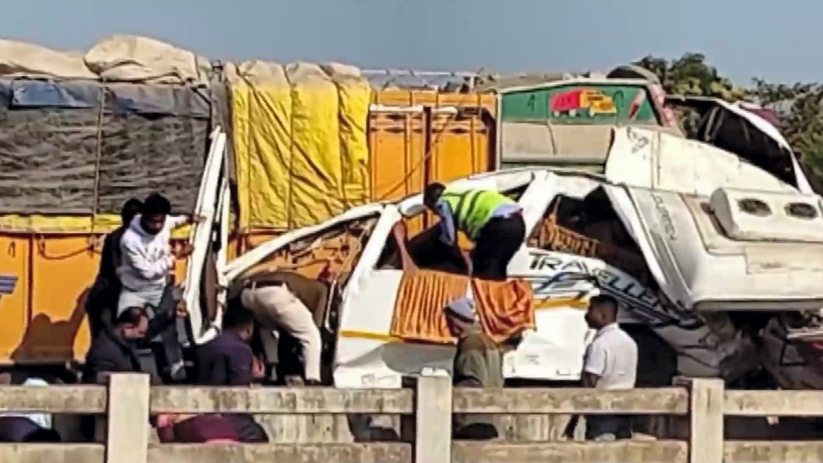 Madhya Pradesh: 7 Mahakumbh devotees killed in road accident near Jabalpur | Madhya-pradesh News ...