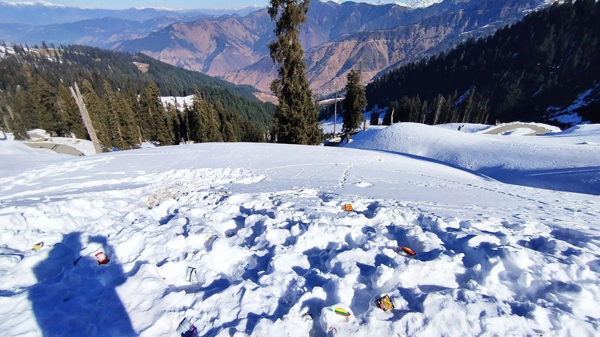 Photos of gutka, litter in the snow at 9,000 ft. goes viral; internet ...