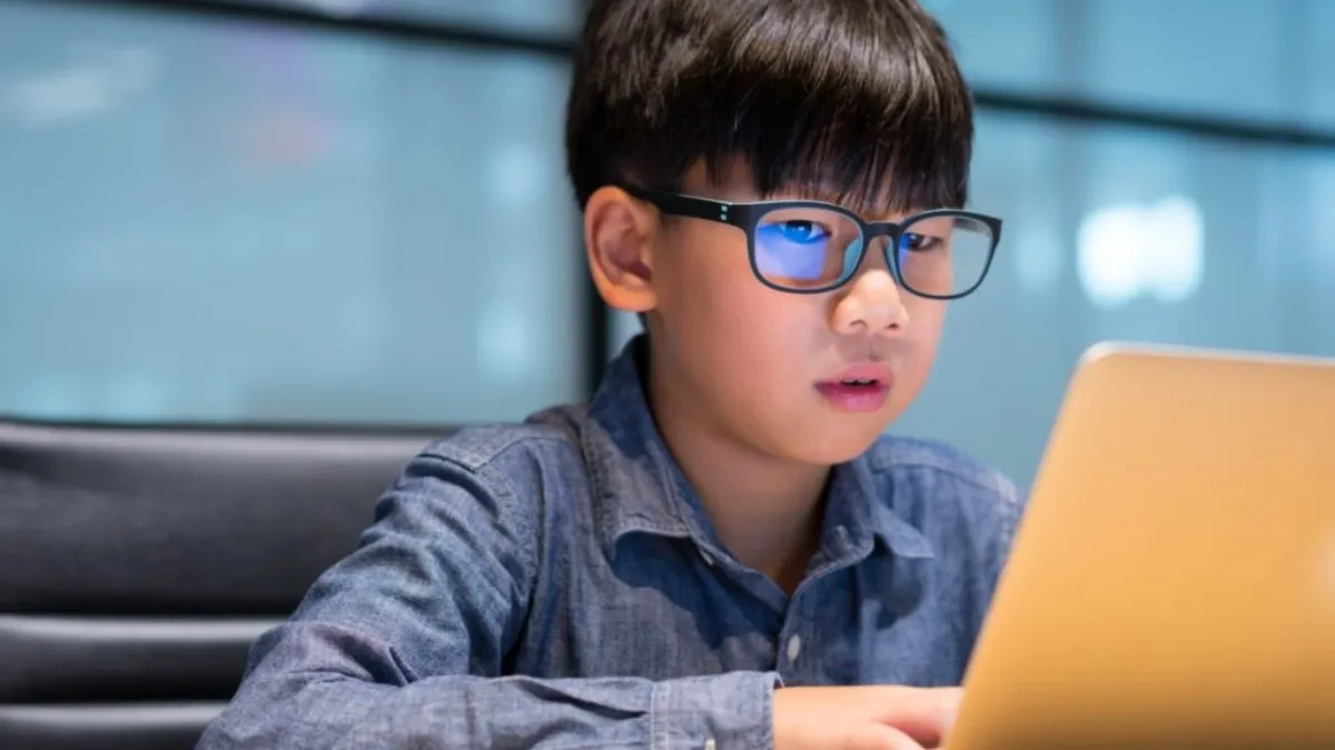 Why are children wearing glasses at an early age? Know reasons and ...