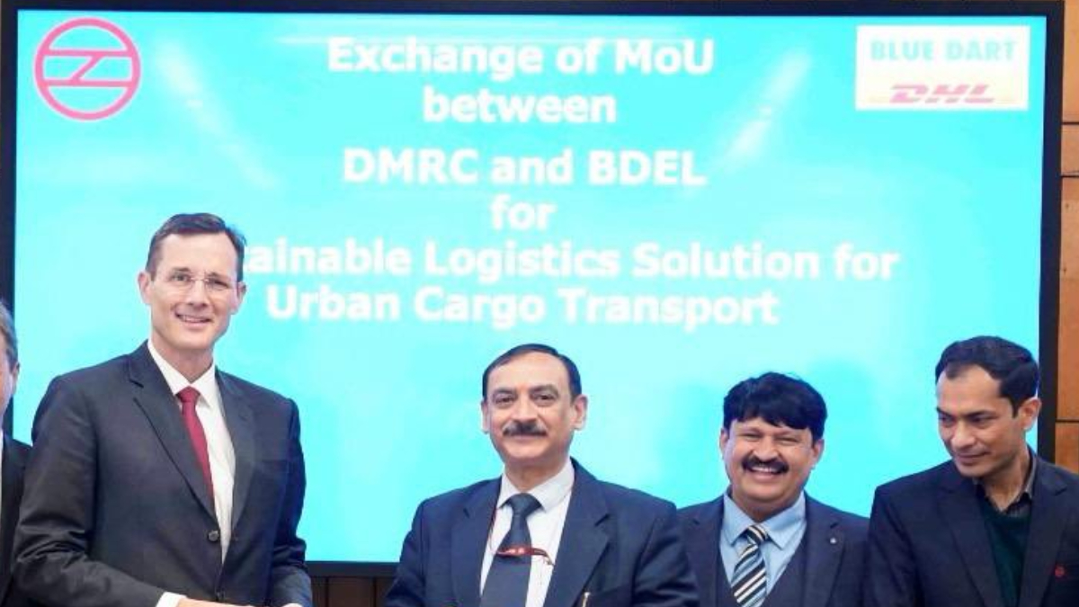 Delhi Metro signs MoU with Blue Dart to provide THIS service - Check ...