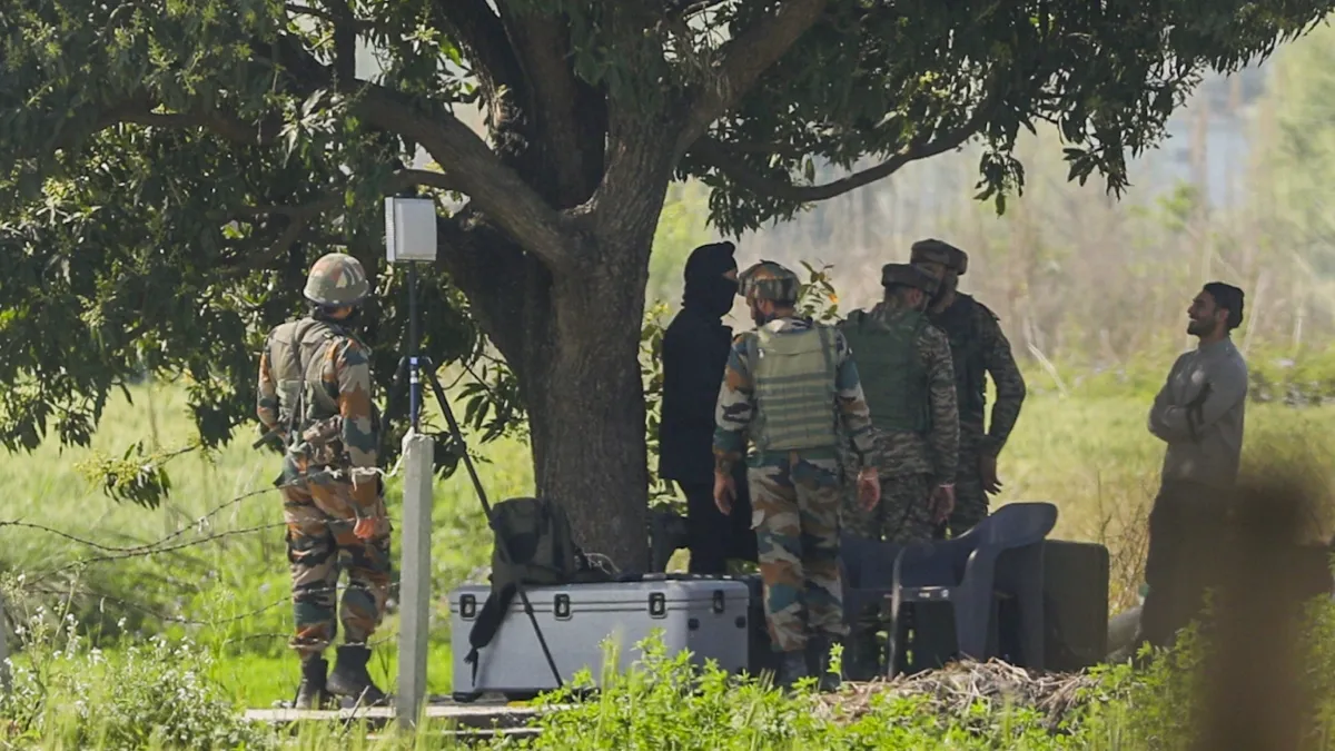 Fresh encounter breaks out with terrorists in J-K's Kathua, police personnel injured | Jammu-and ...
