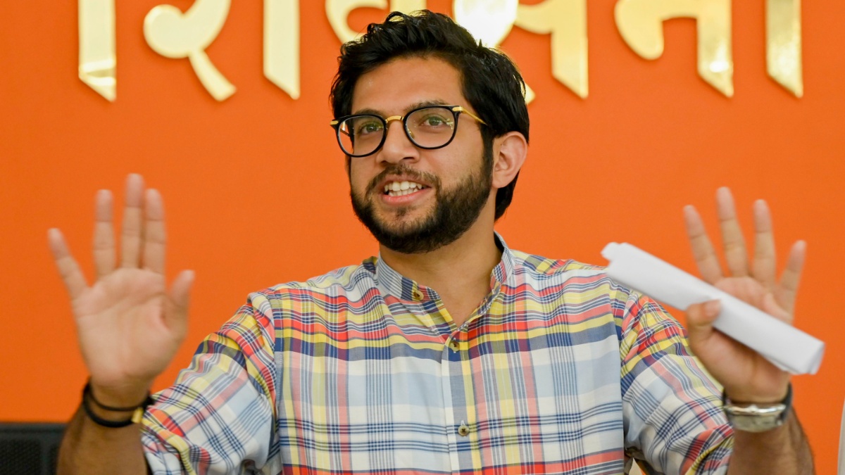Disha Salian death: Father moves Bombay HC, seeks FIR against Aaditya Thackeray, CBI probe ...