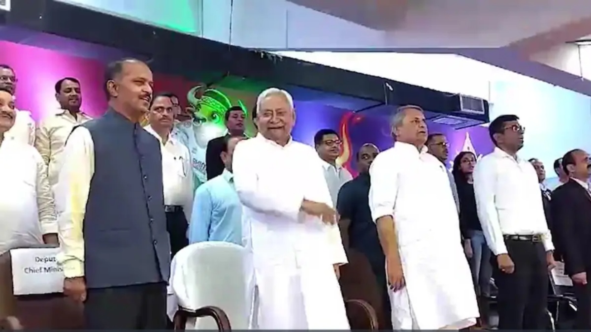 Tejashwi Yadav questions Nitish Kumar's health, shares video of him 'laughing' during national ...