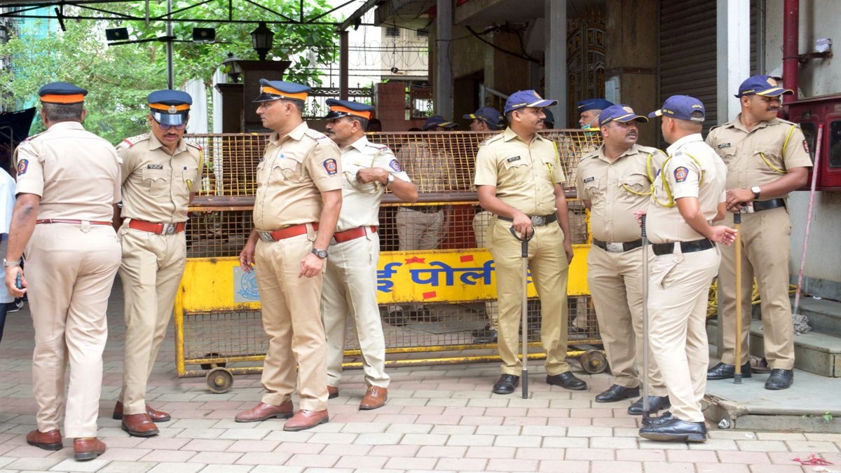 Mumbai Police ramps up security, issues strict directions for Holi ...