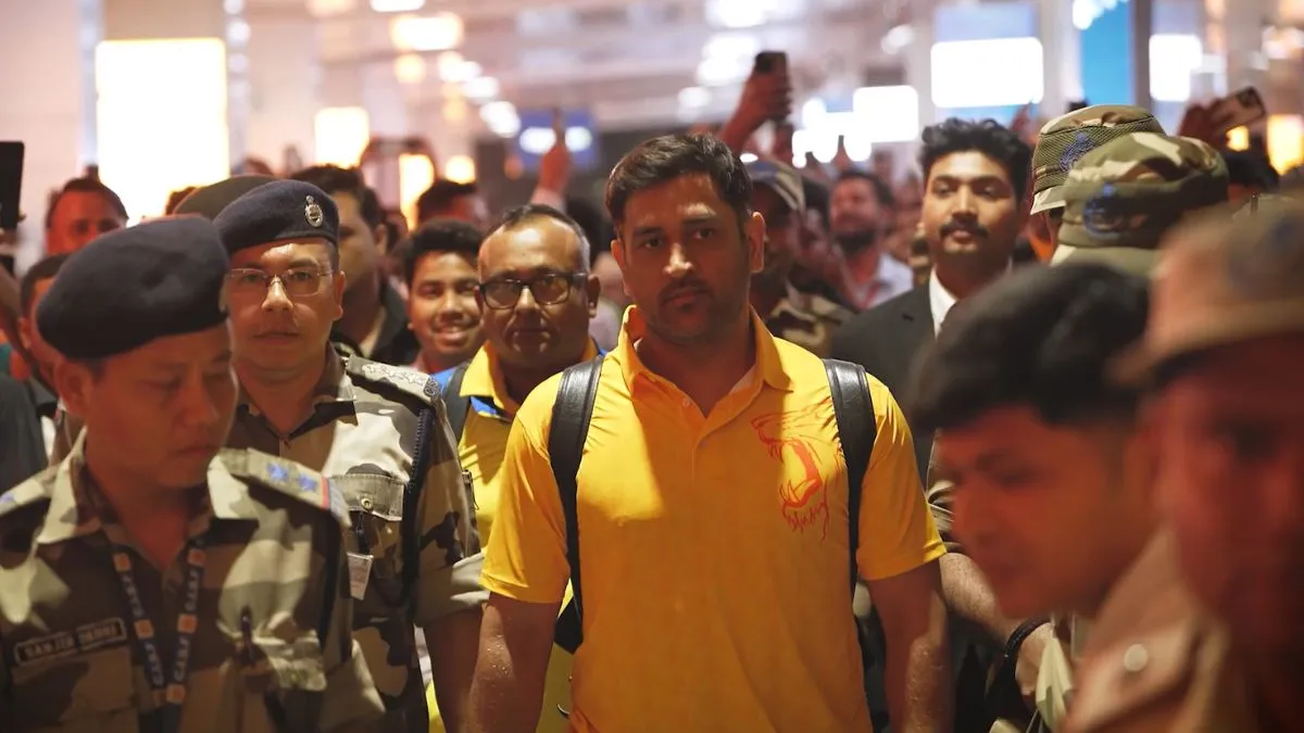 Fans welcome MS Dhoni in Guwahati ahead of Rajasthan Royals clash ...