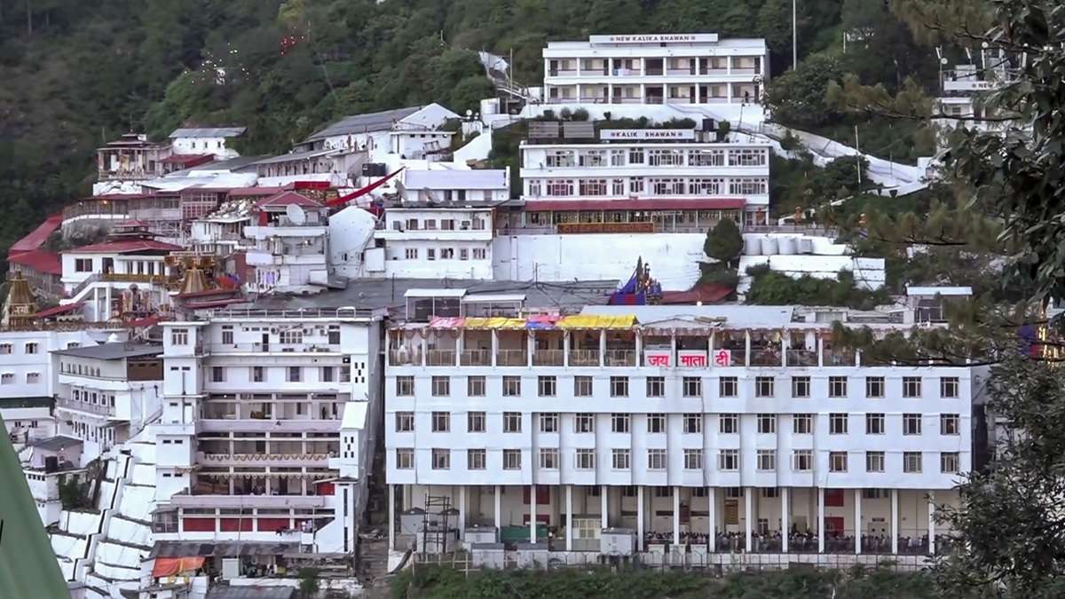 Navratri Vaishno Devi temple Specially abled devotees to get free ...