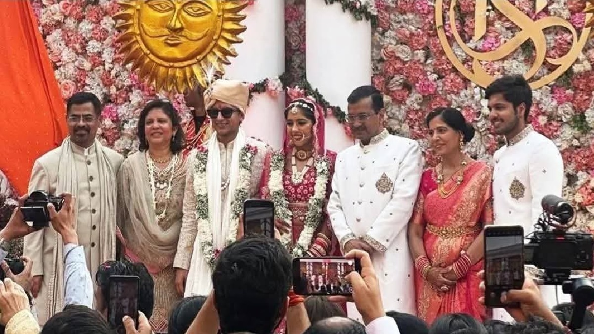 Arvind Kejriwal's daughter Harshita marries IIT mate Sambhav Jain, know who is he | Delhi News ...