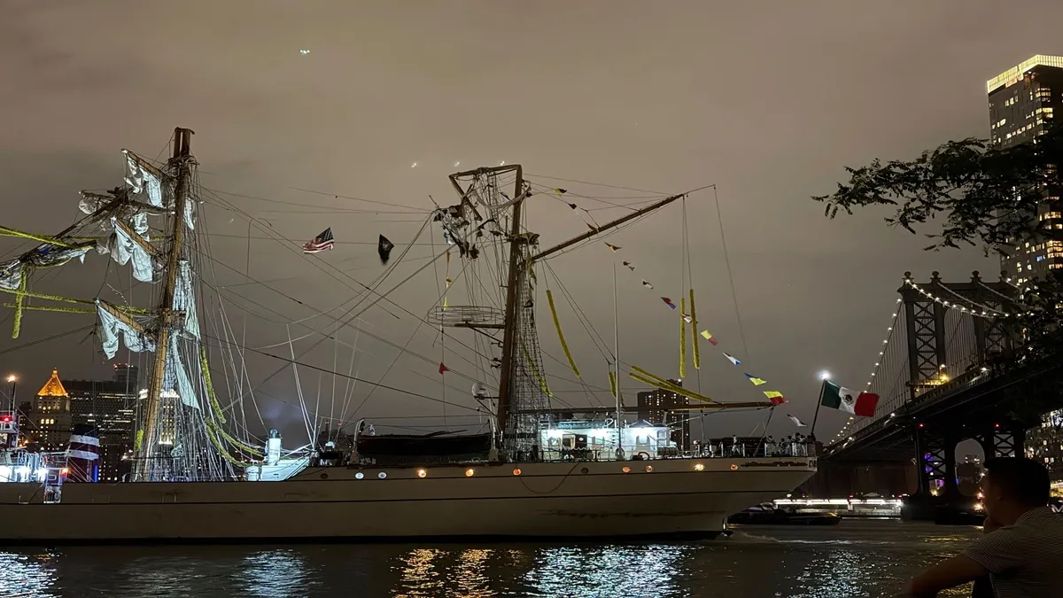 New York Two dead as Mexican navy ship hits Brooklyn Bridge several ...