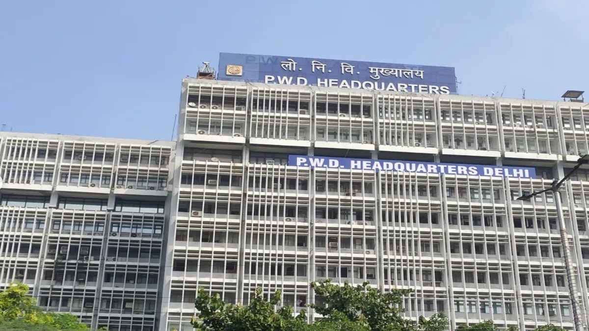 Delhi: Air raid siren testing carried out at PWD building amid rising ...