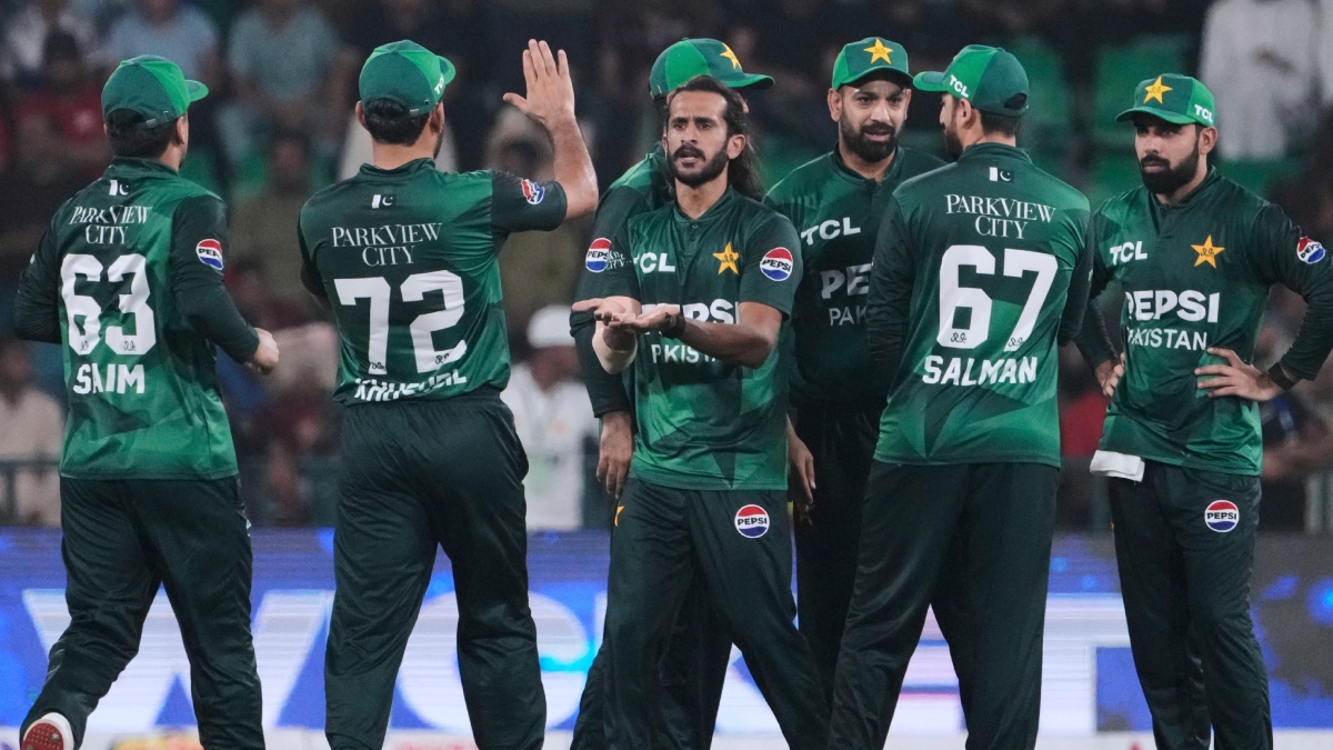 Pakistan begin Mike Hesson era with a win against Bangladesh as Hasan Ali, Shadab Khan shine ...