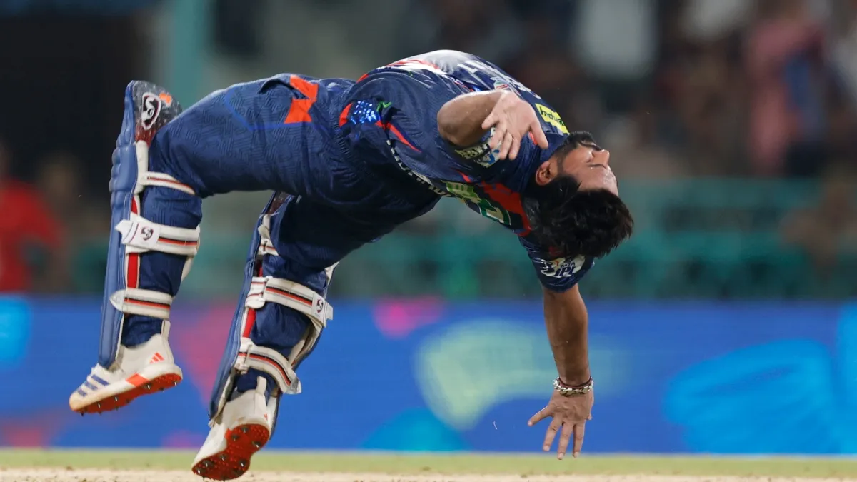 Rishabh Pant performs Somersault on ground to celebrate century against ...