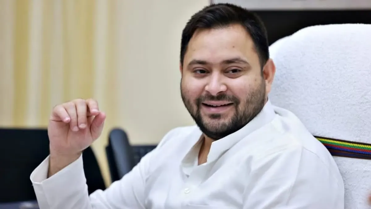 Tejashwi Yadav announces birth of second child, shares first picture ...