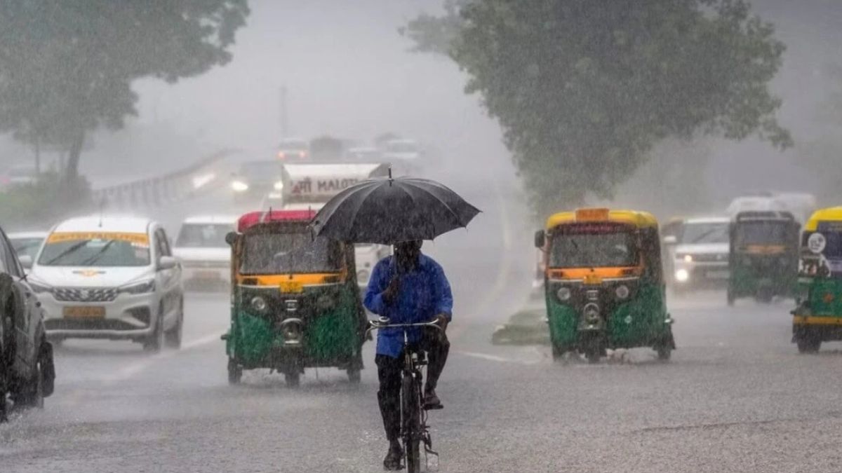 Delhi rains lead to widespread waterlogging and traffic snarl, disrupt flight operations | Delhi ...
