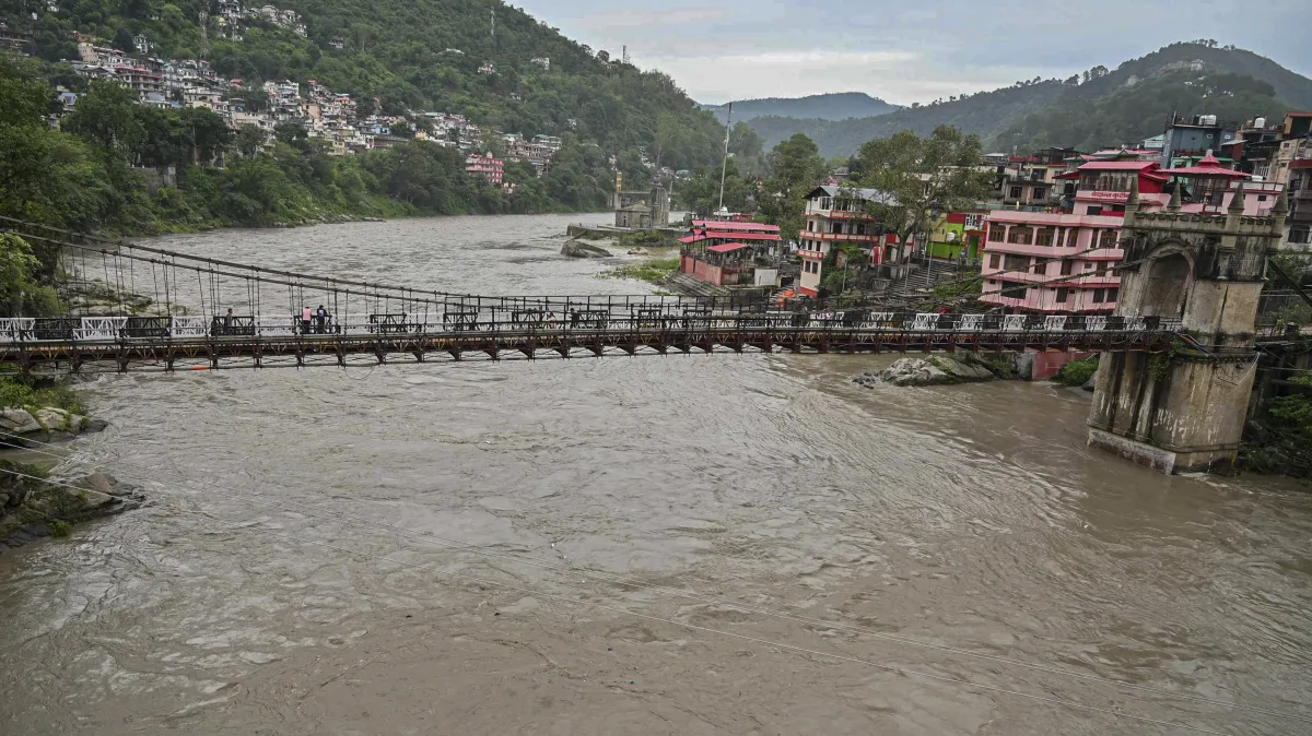 Himachal floods: Death toll rises to five, several houses damaged, rescue ops underway | Top ...