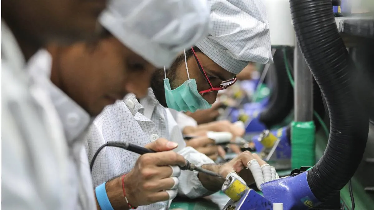 Centre approves third mobile phone, laptop manufacturing cluster in ...