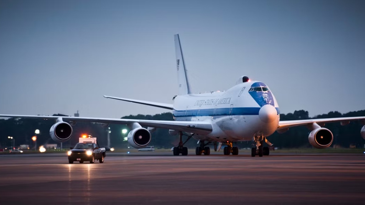 Israel-Iran War: 'Doomsday Plane' of US takes flight as tensions ...