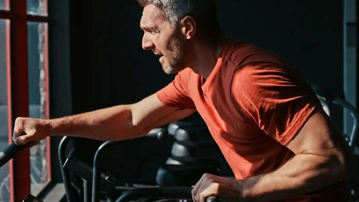 Heart attack: Doctors explain how excessive physical activity can ...