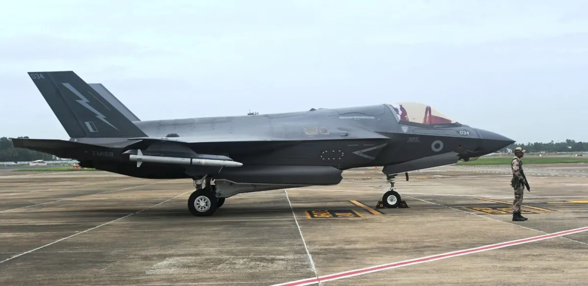 UK's F-35B stealth fighter stranded at Kerala airport since 10 days ...