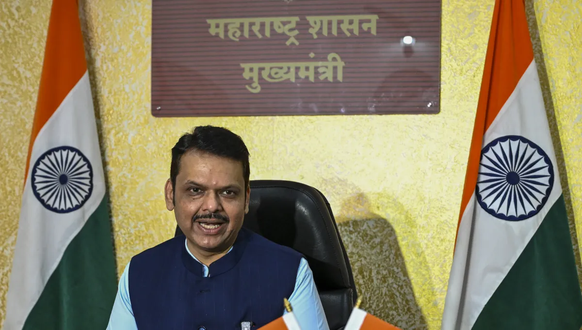Maharashtra to offer all govt-to-citizen services on WhatsApp soon, Fadnavis makes big ...