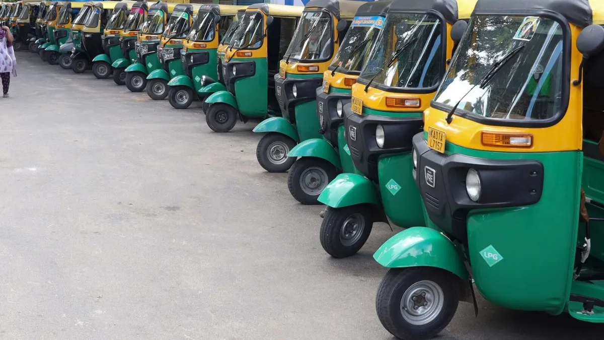 Bengaluru auto rickshaw fare hiked: Here's what you will pay now ...