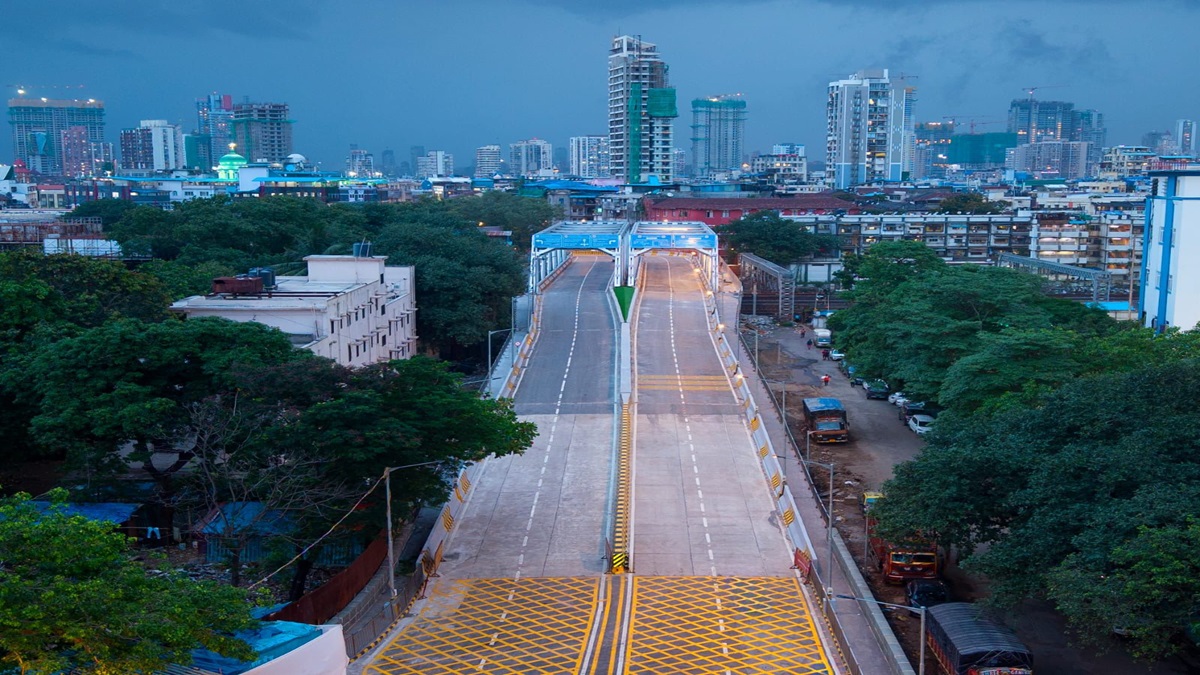 Mumbai's iconic Carnac Bridge renamed after Operation Sindoor ...