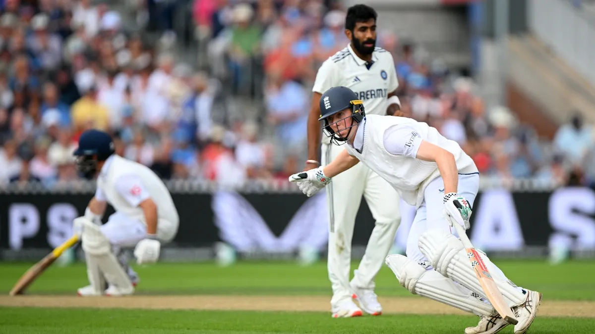 Crawley, Duckett make Indian bowlers toil hard as England take ...