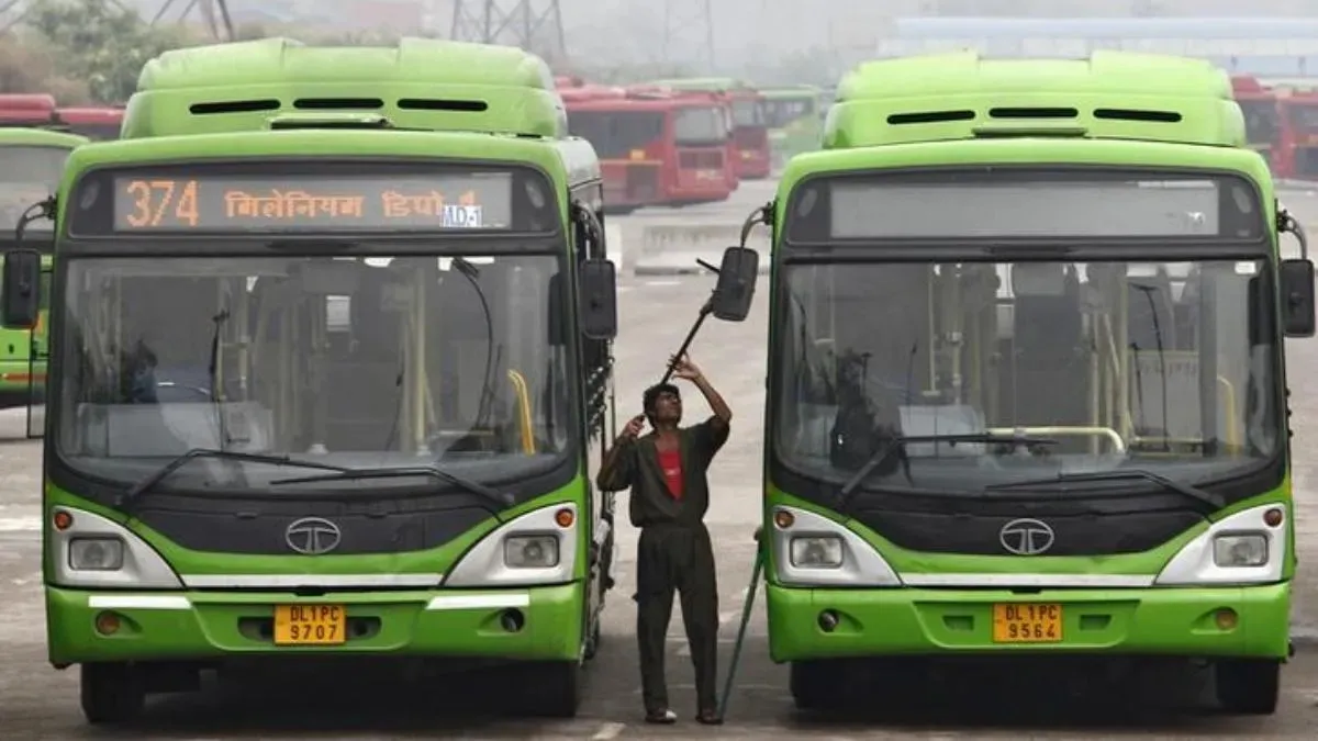 Delhi women to get 'Saheli Smart Cards' for free bus travel: Here's how ...