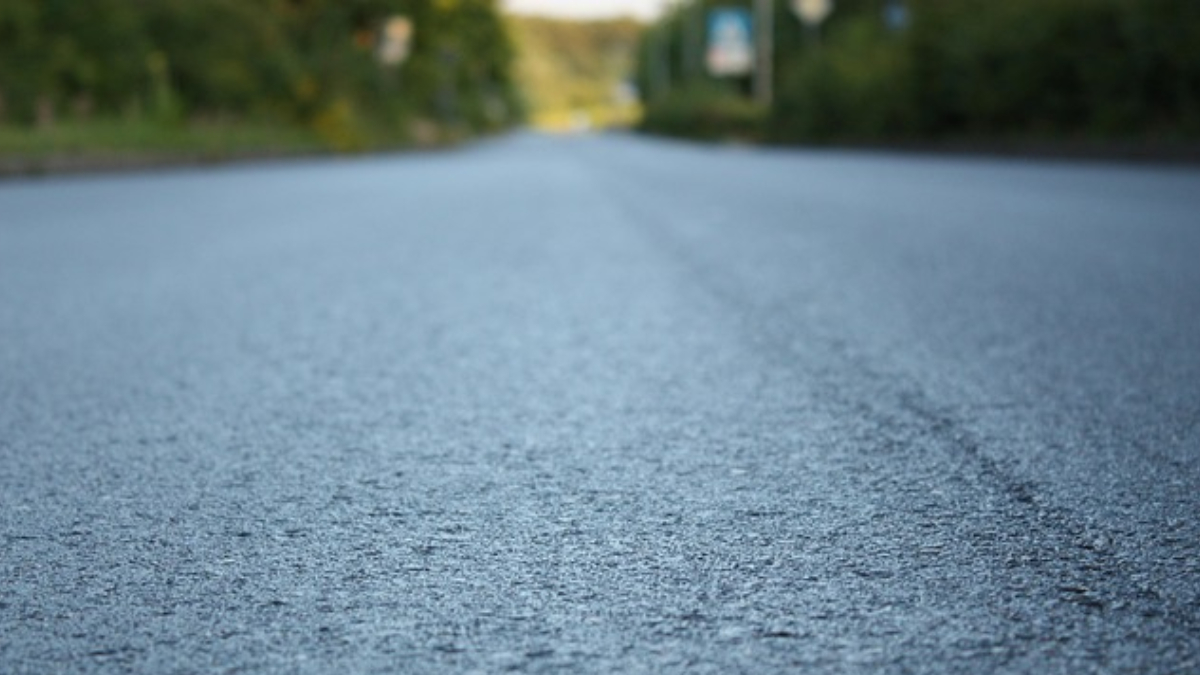 PMRDA's bold move to transform commute: 50 km cement road along Metro ...