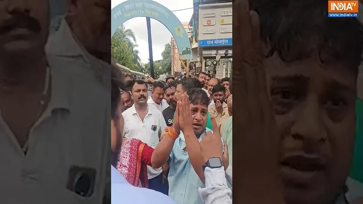 Auto driver assaulted in Virar for not speaking Marathi, Uddhav Sena workers force public ...