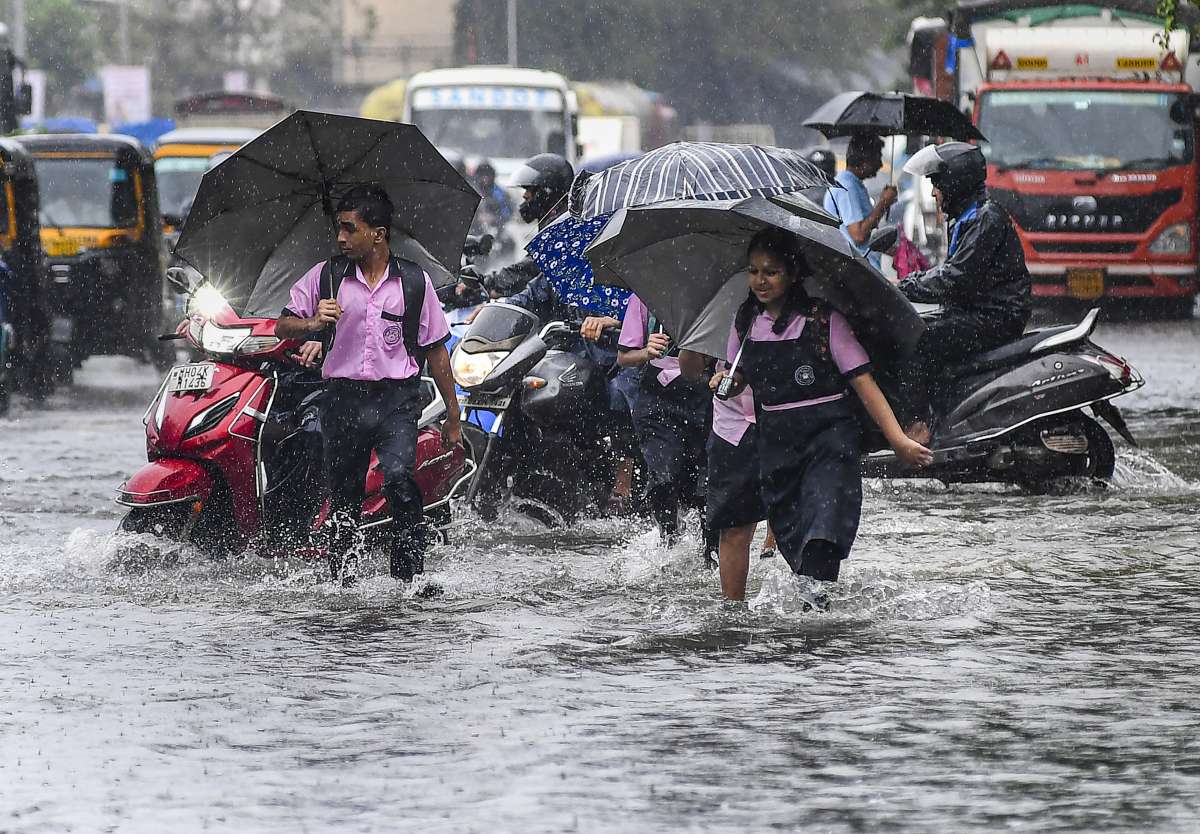 Mumbai weather update: IMD predicts heavy rains, issued red alert for Tuesday, check full ...